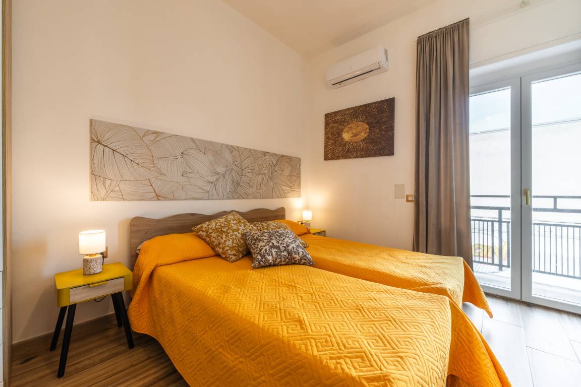 100 M² Apartamento ∙ 3 Habitaciones ∙ 6 Huéspedes - Cagliari