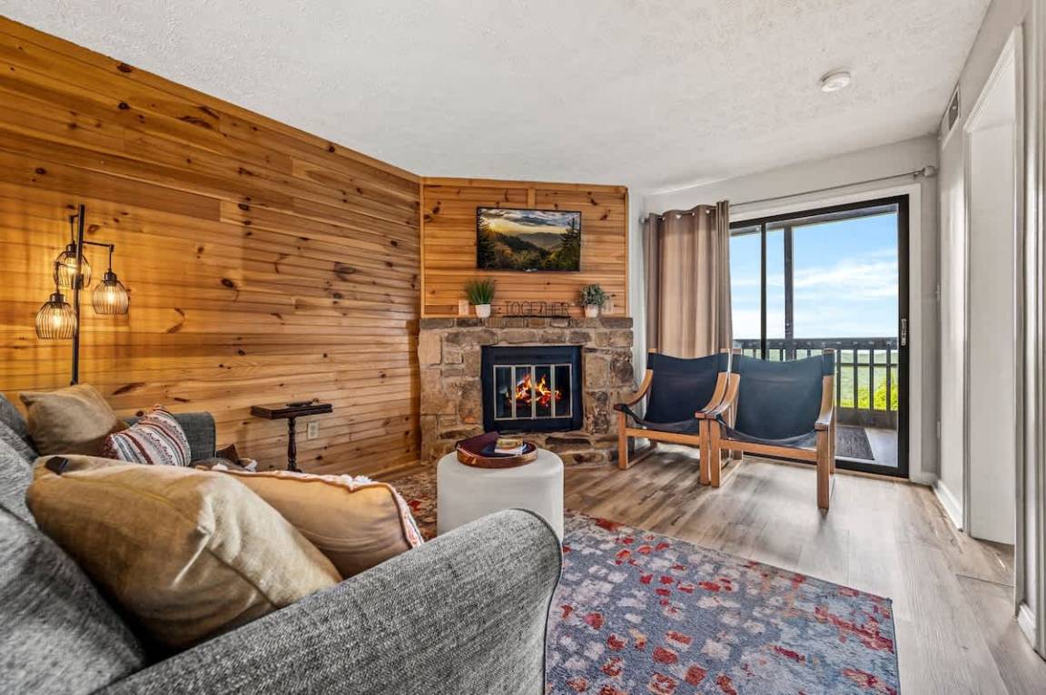 85 M² Apartment ∙ 2 Bedrooms ∙ 6 Guests - Gatlinburg, TN