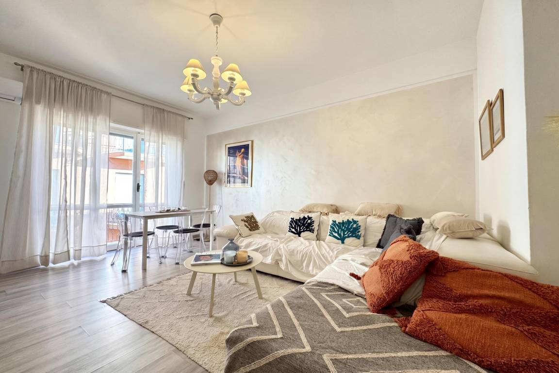 65 M² Apartment ∙ 2 Bedrooms ∙ 4 Guests - Alassio