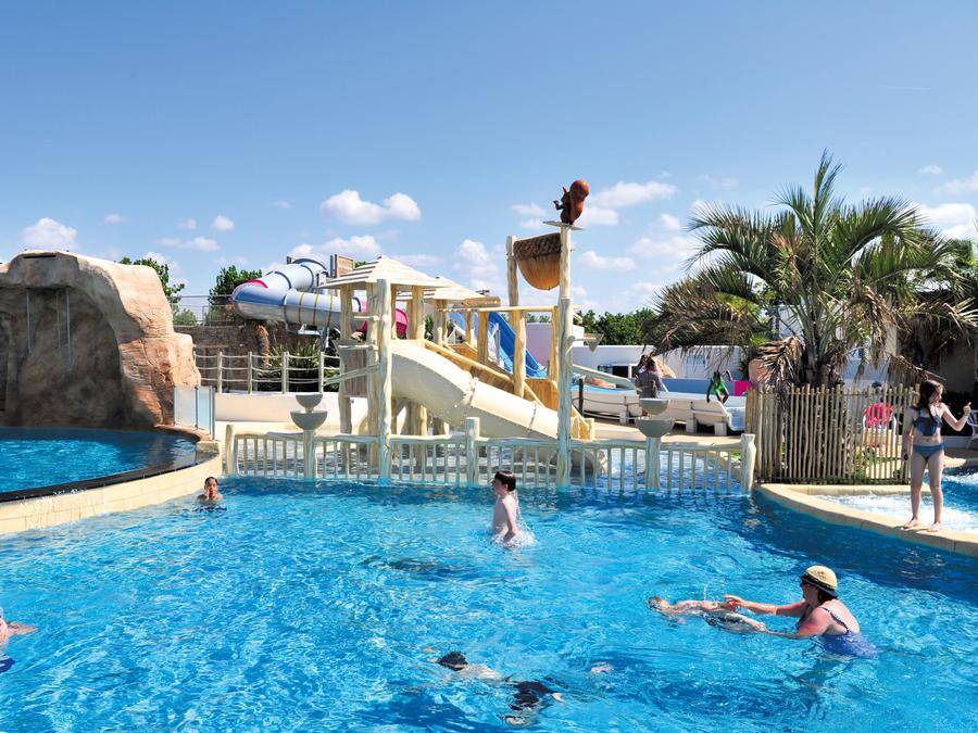 100 M² Maison De Vacances ∙ 2 Chambres ∙ 8 Personnes - Challans