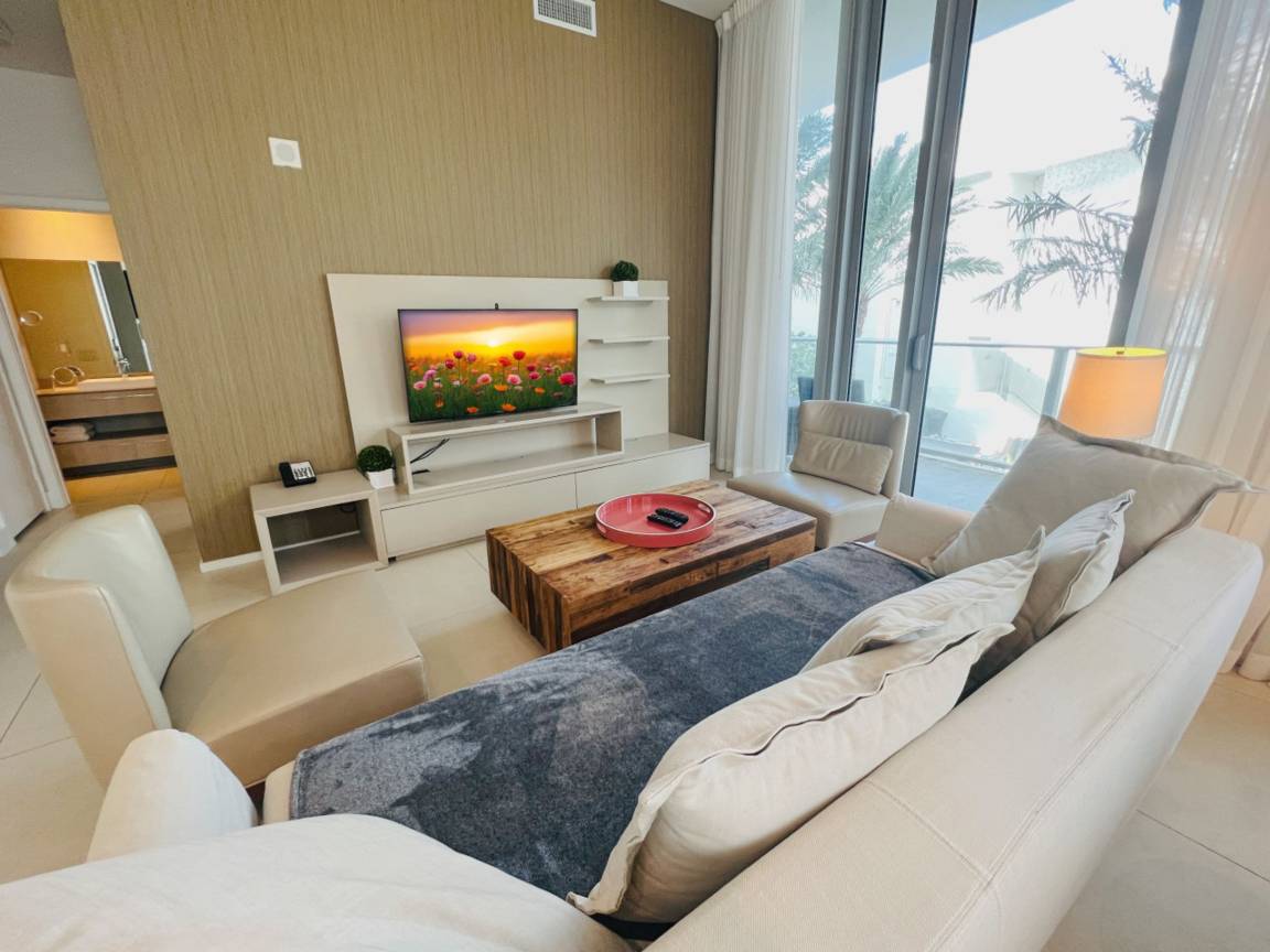 Apartamento ∙ 1 Habitación ∙ 4 Huéspedes - Aventura, FL