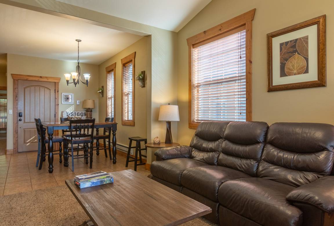 138 M² Condo ∙ 3 Bedrooms ∙ 8 Guests - Driggs, ID