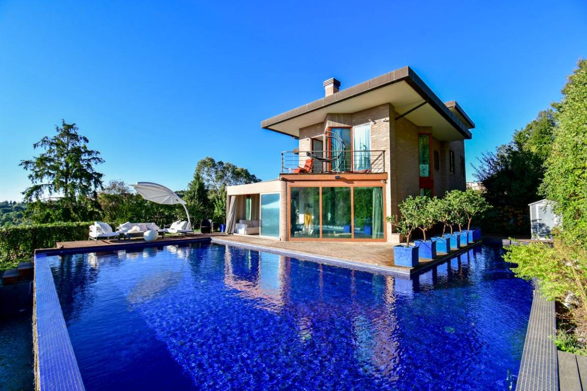 Villa ∙ 3 Bedrooms ∙ 6 Guests - Bracciano