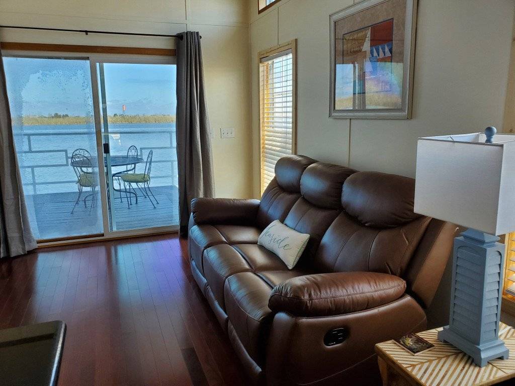 46 M² Casa Flotante ∙ 1 Habitación ∙ 2 Huéspedes - Apalachicola, FL
