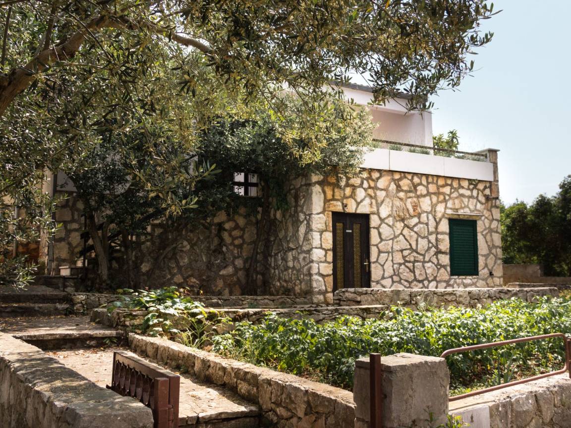 90 M² House ∙ 2 Bedrooms ∙ 4 Guests - Supetar