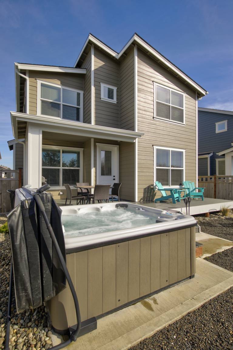 201 M² Cottage ∙ 4 Bedrooms ∙ 10 Guests - Ocean Shores, WA