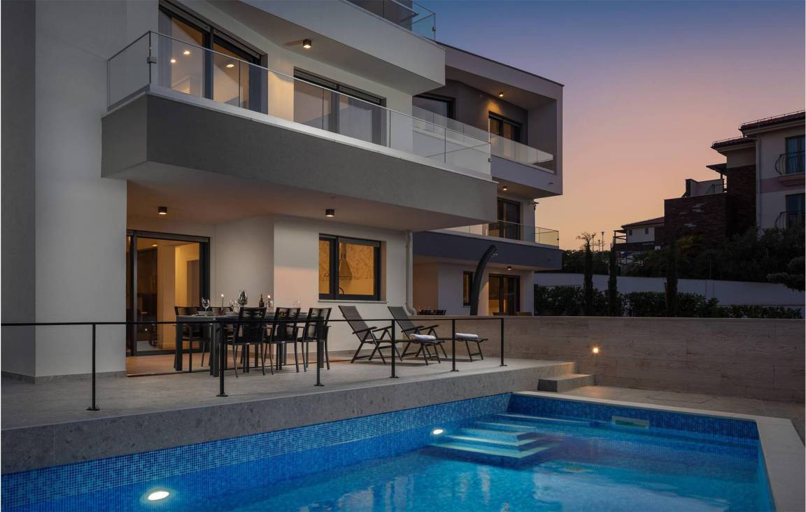 140 M² Apartment ∙ 3 Bedrooms ∙ 6 Guests - Krk