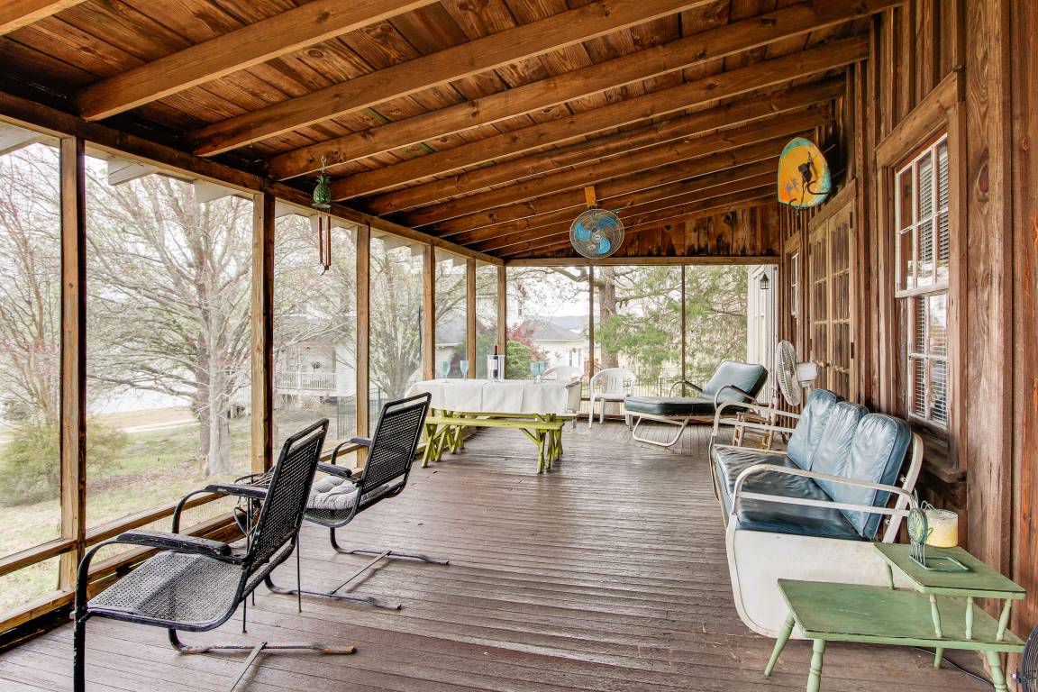139 M² Cottage ∙ 3 Bedrooms ∙ 8 Guests - Greenwood, SC