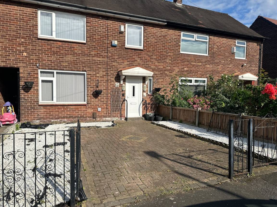 75 M² House ∙ 3 Bedrooms ∙ 6 Guests - Manchester Airport (MAN)