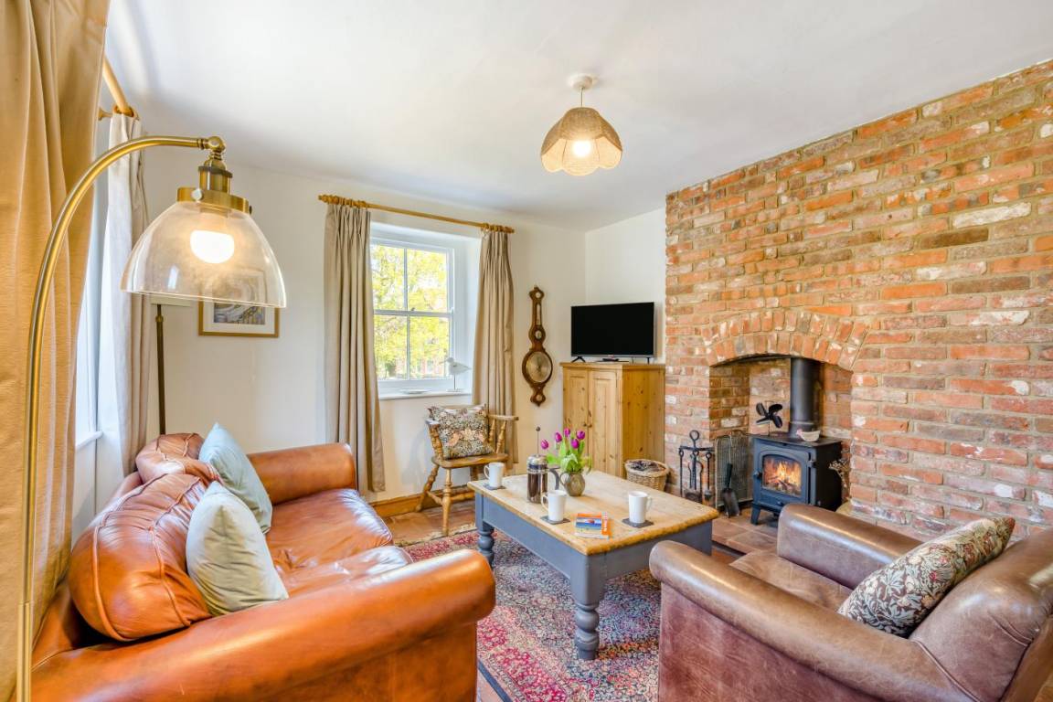 Cottage ∙ 2 Bedrooms ∙ 4 Guests - Blakeney