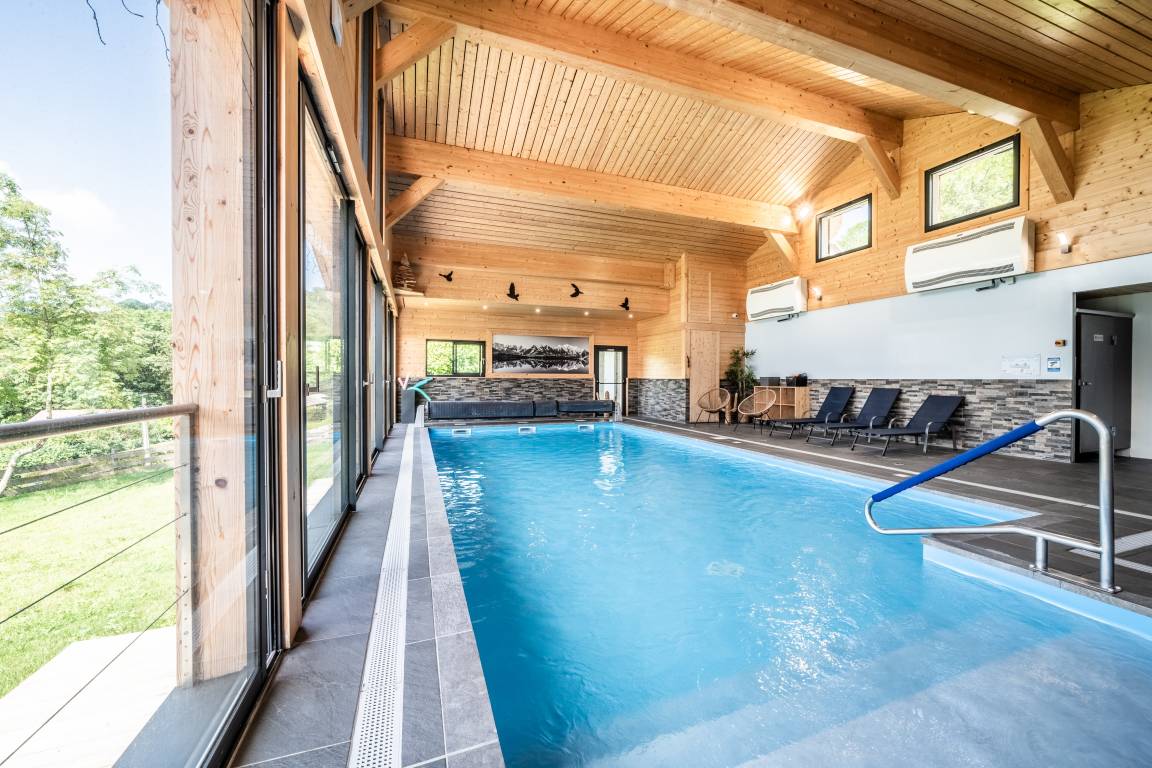 450 M² Chalet ∙ 8 Chambres ∙ 30 Personnes - Bernex