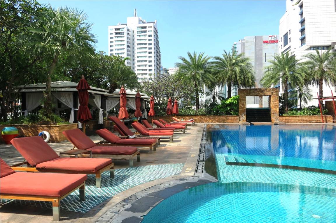 70 M² Apartment ∙ 2 Bedrooms ∙ 4 Guests - Bang Rak
