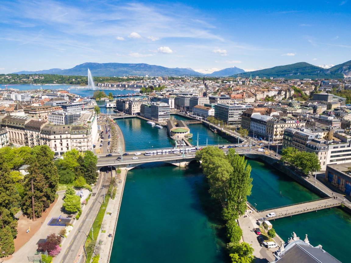 103 M² Villa ∙ 4 Chambres ∙ 8 Personnes - Canton de Genève