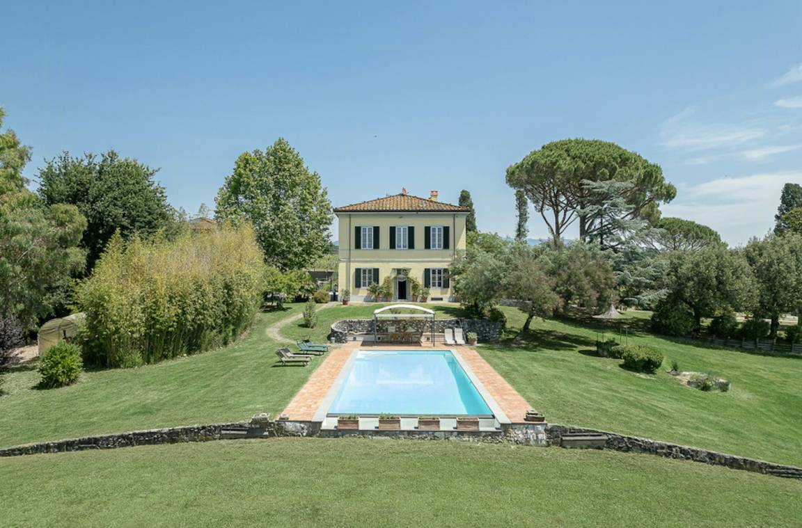 500 M² House ∙ 5 Bedrooms ∙ 10 Guests - Lucca