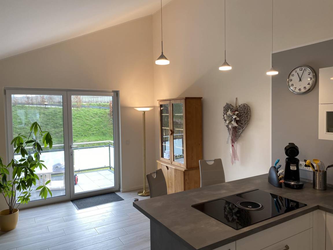 65 M² Ferienwohnung ∙ 1 Schlafzimmer ∙ 2 Gäste - Leiwen