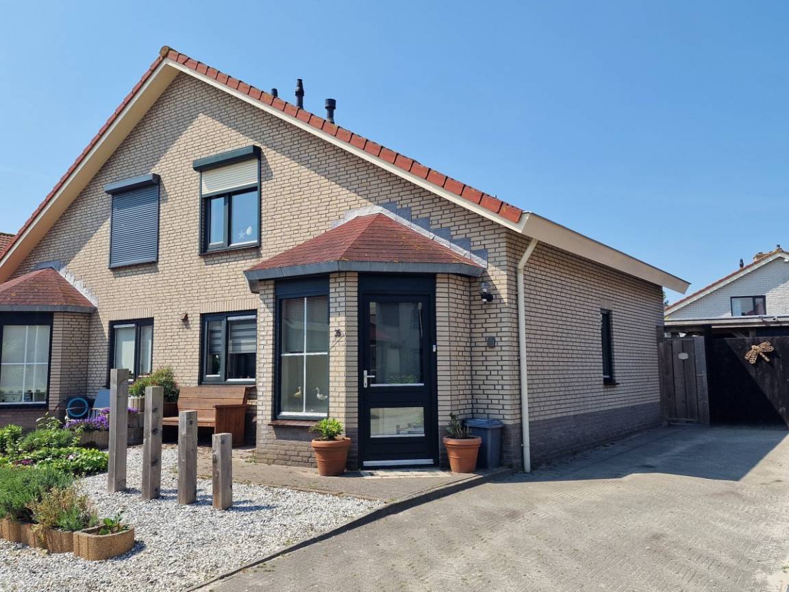 81 M² Ferienhaus ∙ 3 Schlafzimmer ∙ 5 Gäste - Bruinisse