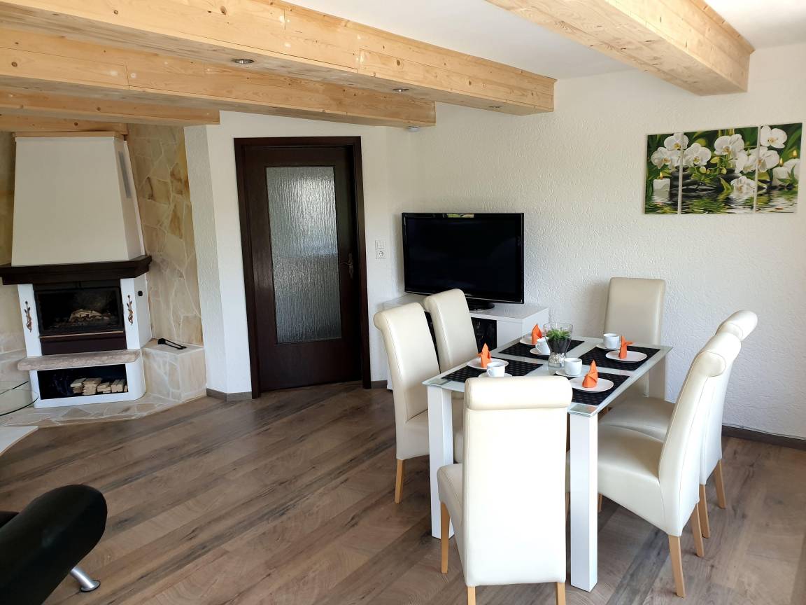 80 M² Ferienwohnung ∙ 2 Schlafzimmer ∙ 5 Gäste - Rathen