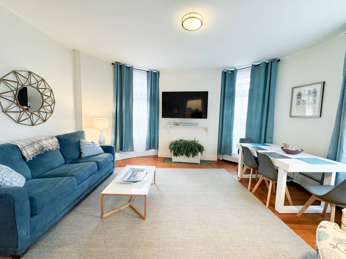 74 M² Apartment ∙ 2 Bedrooms ∙ 4 Guests - Lexington, MA