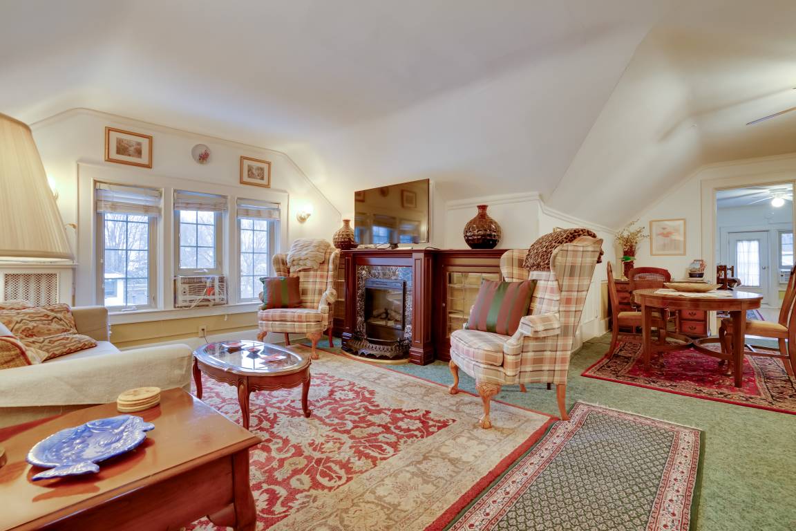 120 M² Apartment ∙ 1 Bedroom ∙ 4 Guests - Minneapolis, MN