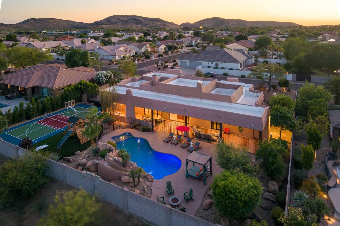 Apartment ∙ 5 Bedrooms ∙ 16 Guests - azstateparks, Phoenix