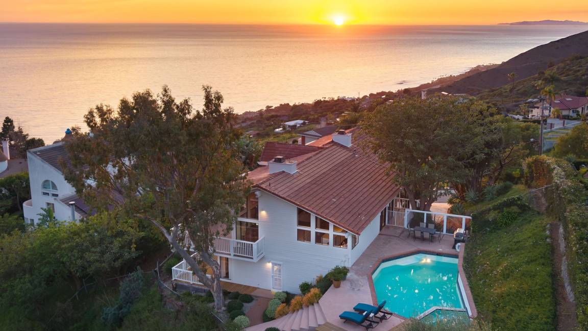 359 M² Ferienhaus ∙ 4 Schlafzimmer ∙ 8 Gäste - Malibu, CA