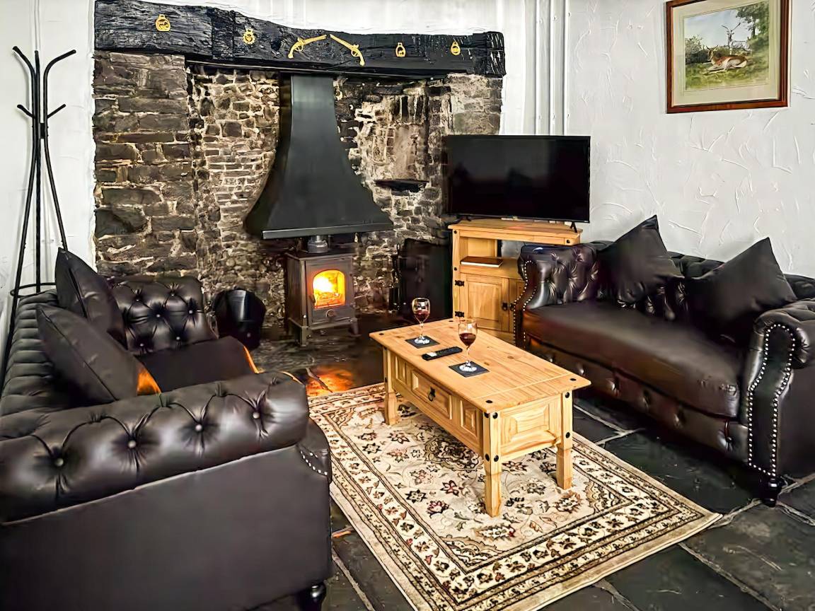 Cottage ∙ 2 Bedrooms ∙ 4 Guests - Barnstaple