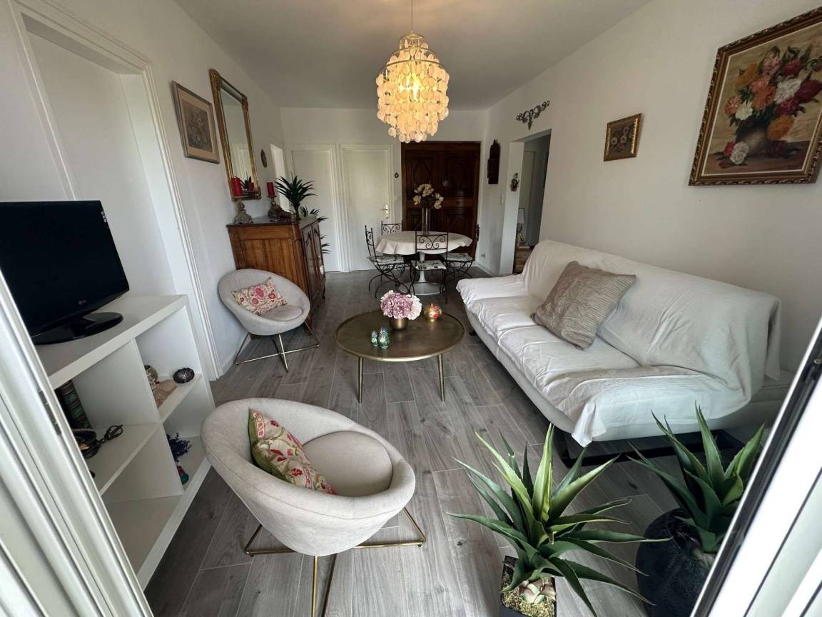60 M² Ferienwohnung ∙ 2 Schlafzimmer ∙ 4 Gäste - Sanary-sur-Mer