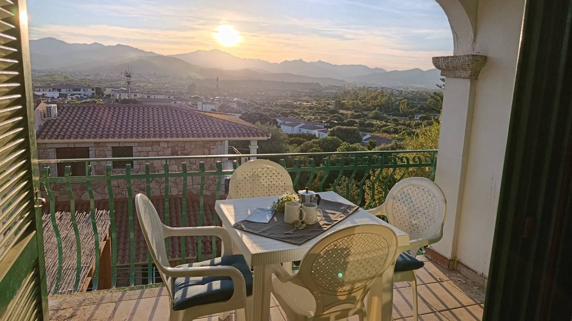 64 M² Appartement ∙ 2 Chambres ∙ 4 Personnes - Budoni