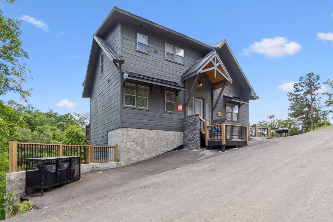 233 M² Cabin ∙ 3 Bedrooms ∙ 10 Guests - Dandridge, TN