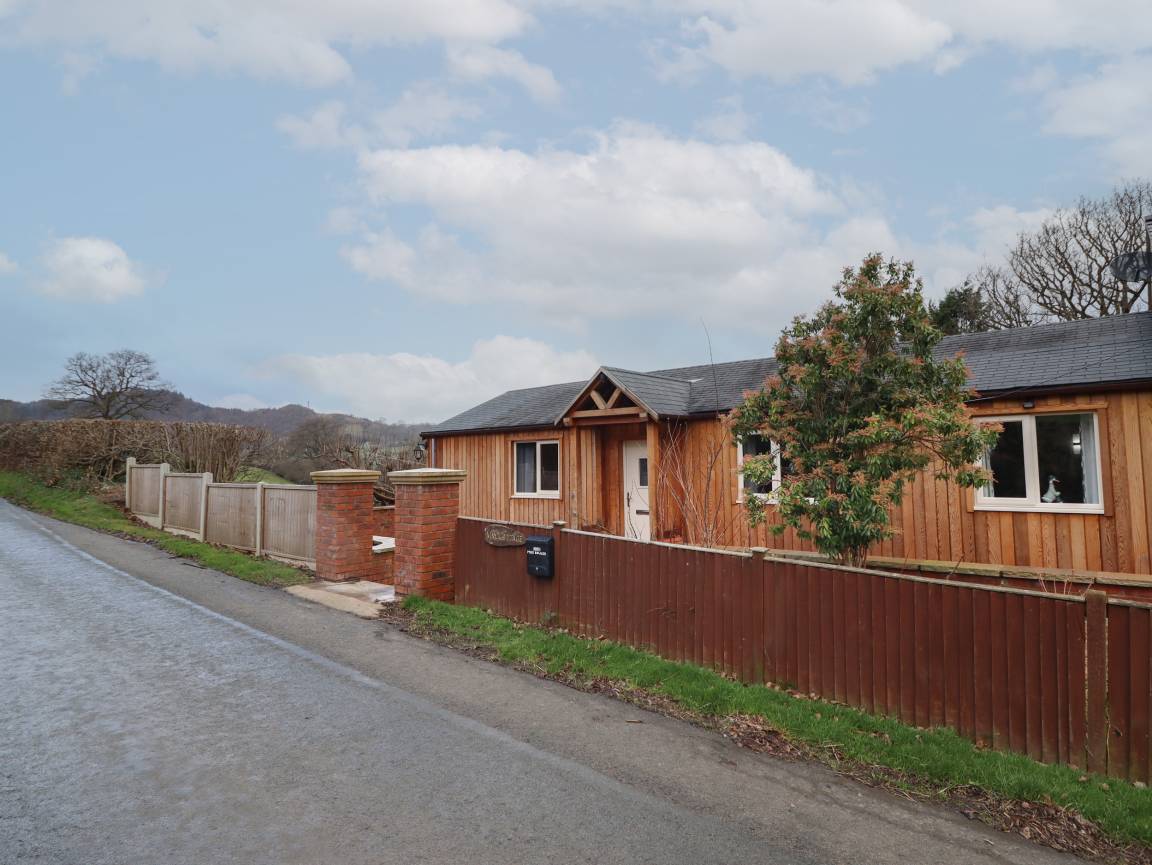 Cottage ∙ 2 Bedrooms ∙ 4 Guests - Welshpool