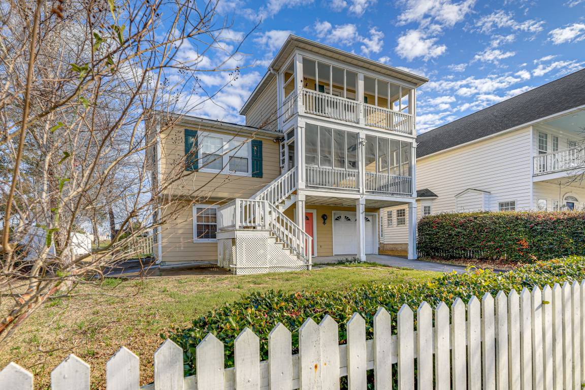 169 M² House ∙ 5 Bedrooms ∙ 12 Guests - Atlantic Beach, NC