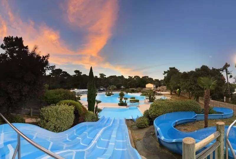 31 M² Mobil-home ∙ 2 Chambres ∙ 4 Personnes - Saint-Palais-sur-Mer