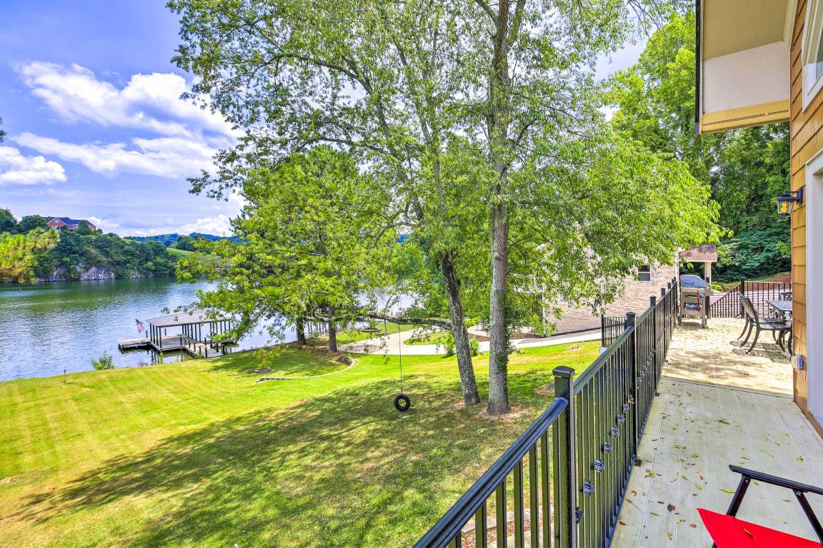 204 M² House ∙ 3 Bedrooms ∙ 7 Guests - Bristol, TN