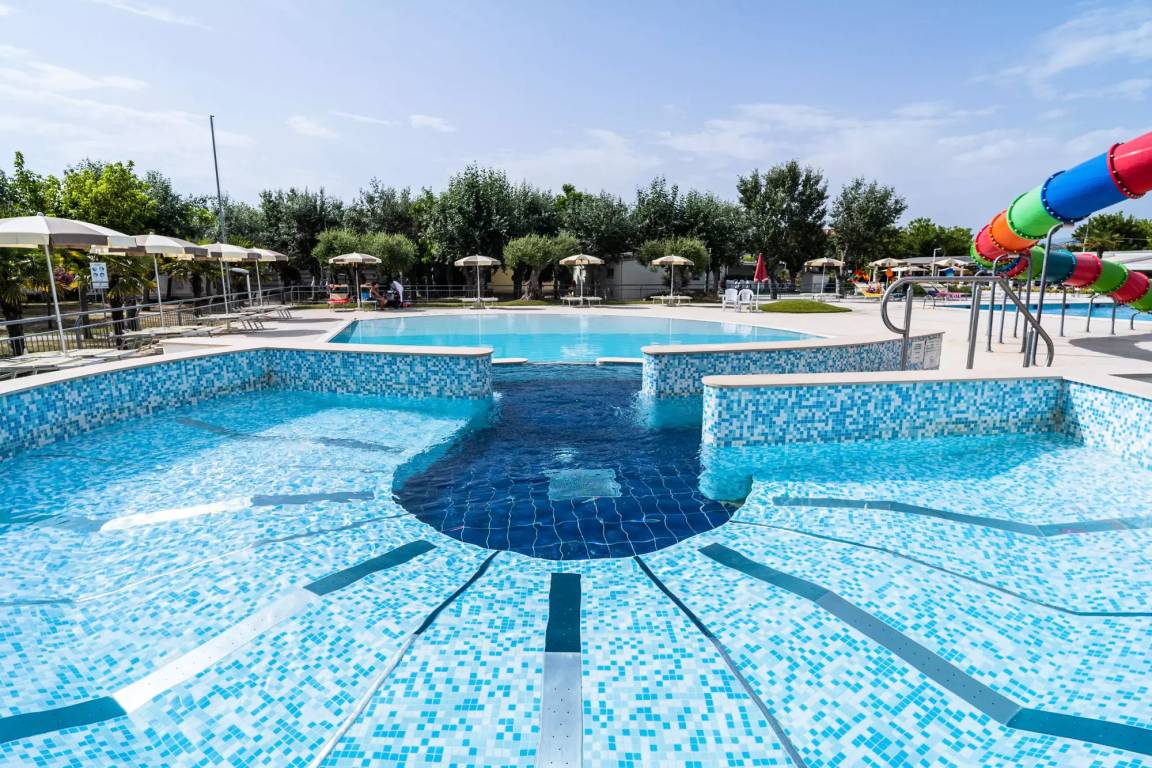 35 M² Mobil-home ∙ 1 Chambre ∙ 4 Personnes - Abruzzes