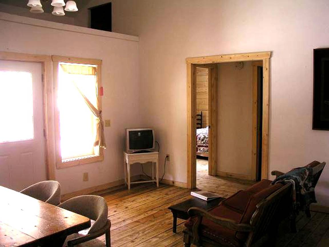 House ∙ 1 Bedroom ∙ 7 Guests - Lake City, CO