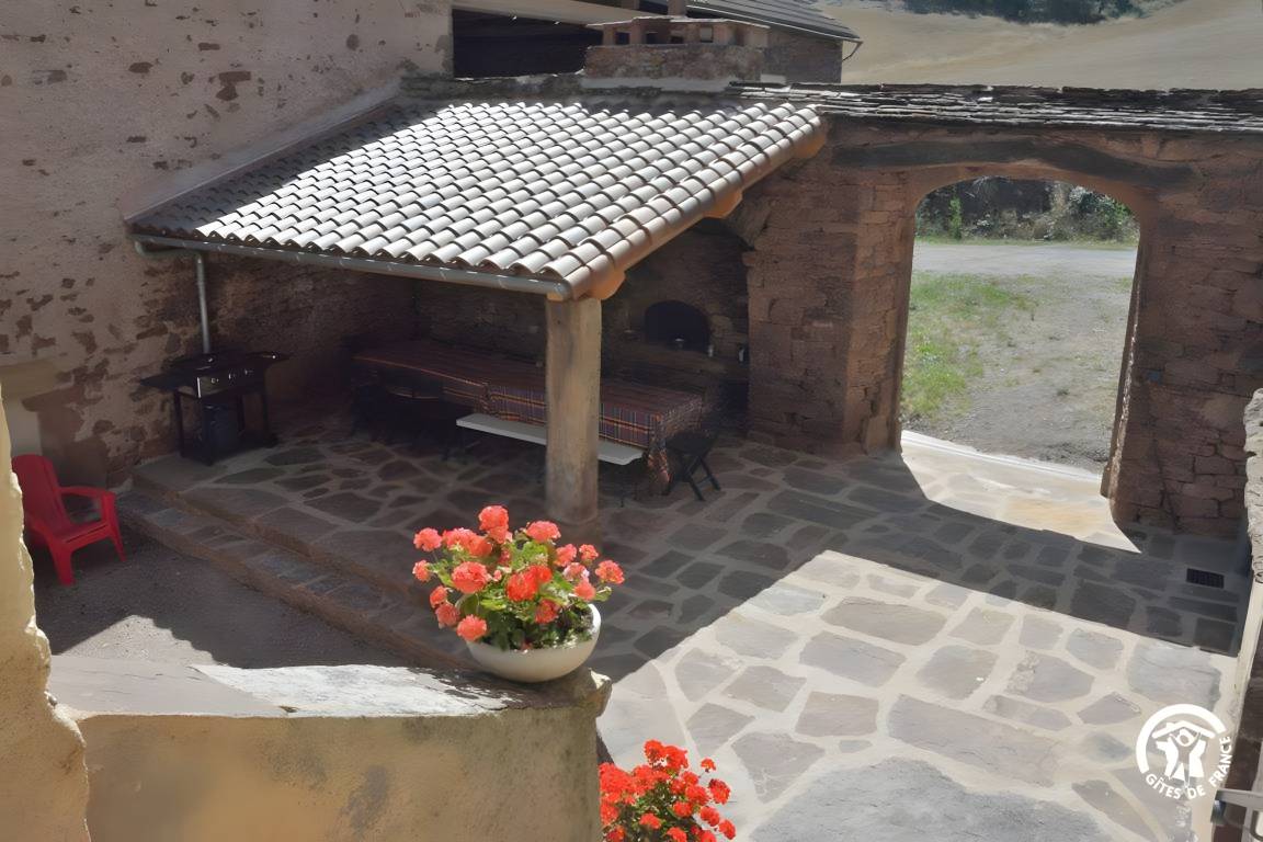 200 M² House ∙ 6 Bedrooms ∙ 15 Guests - Saint-Sernin-sur-Rance