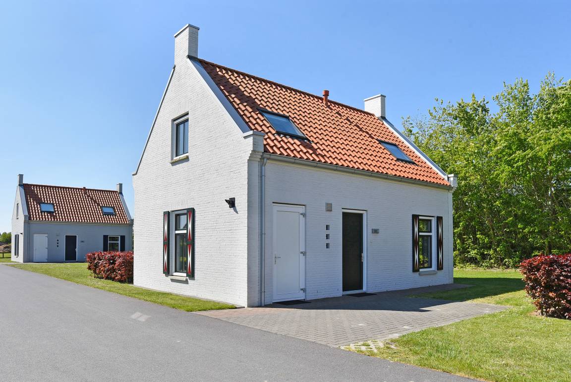 112 M² House ∙ 4 Bedrooms ∙ 8 Guests - Cadzand