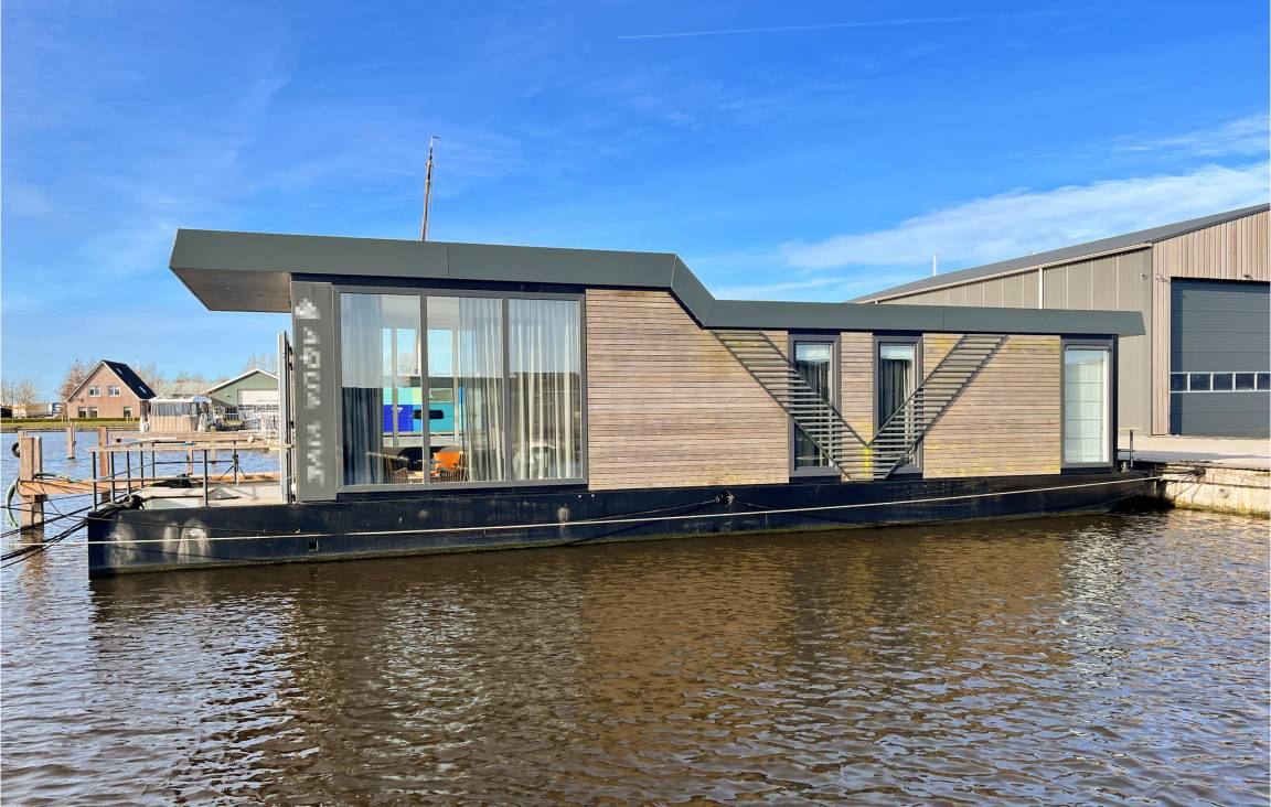 64 M² Hausboot ∙ 3 Schlafzimmer ∙ 6 Gäste - Sneek