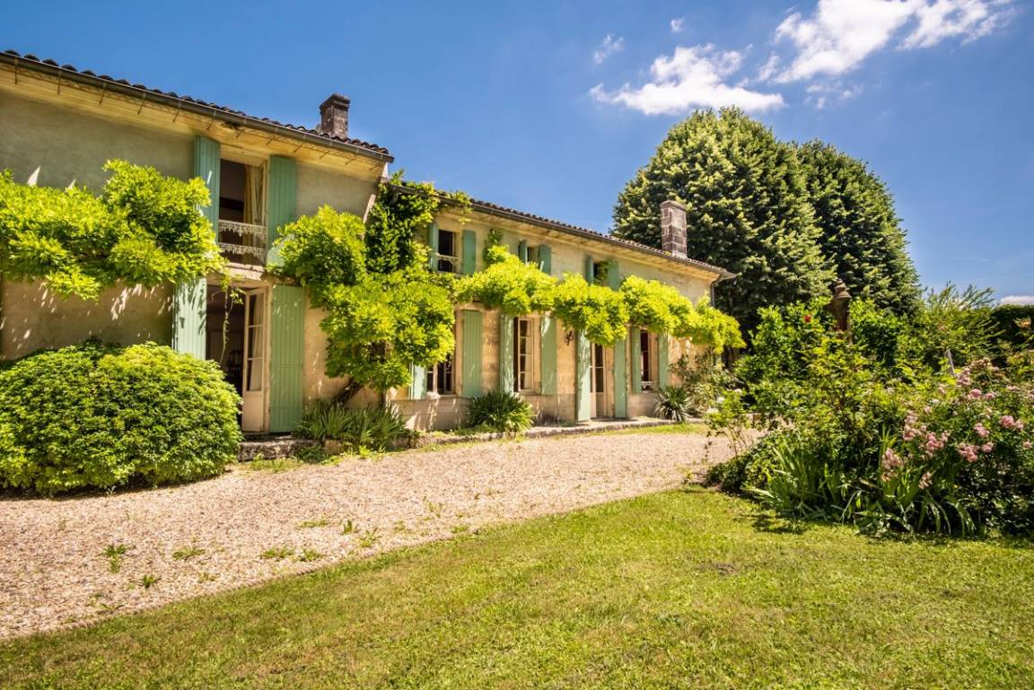 Villa ∙ 6 Chambres ∙ 12 Personnes - Coutras