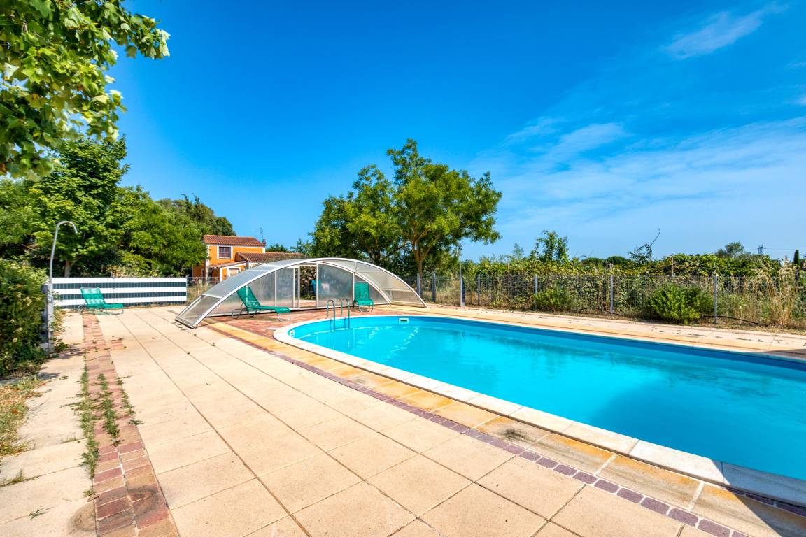 25 M² Studio ∙ 1 Chambre ∙ 2 Personnes - Clermont-l'Hérault