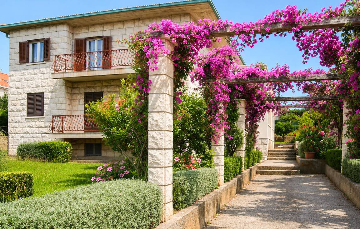 118 M² Apartamento ∙ 4 Habitaciones ∙ 8 Huéspedes - Sutivan