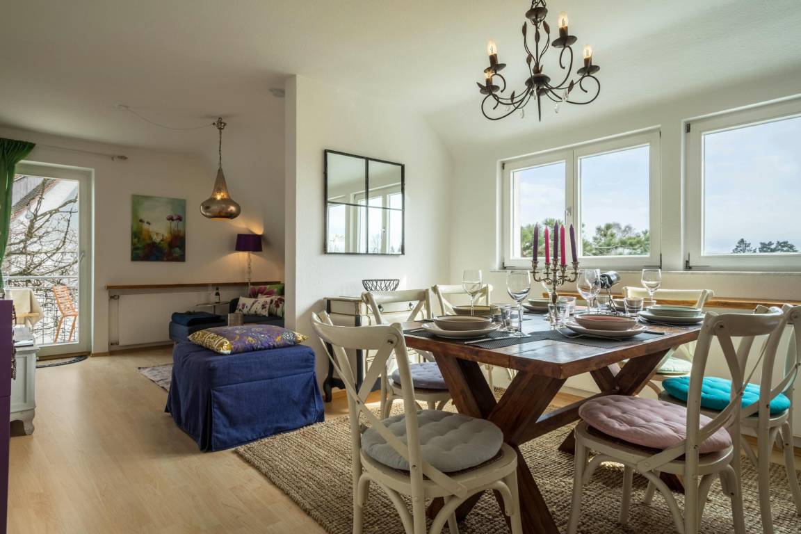 78 M² Apartment ∙ 2 Bedrooms ∙ 7 Guests - Friedrichshafen