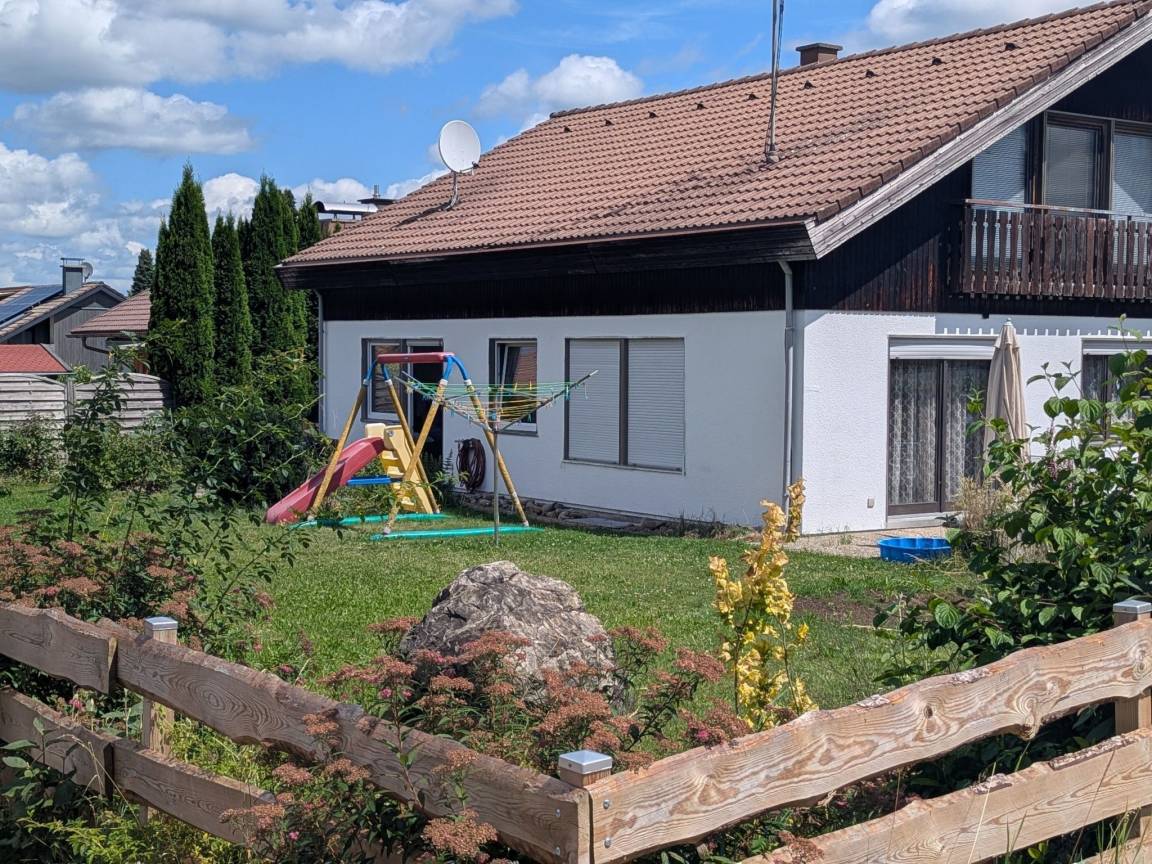 60 M² Ferienwohnung ∙ 1 Schlafzimmer ∙ 1 Gast - Weiler-Simmerberg