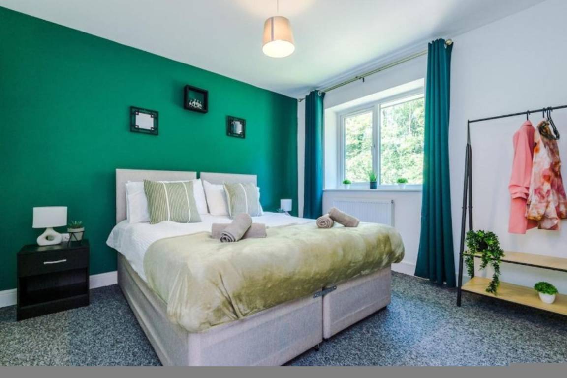 Maison De Vacances ∙ 4 Chambres ∙ 6 Personnes - Warrington