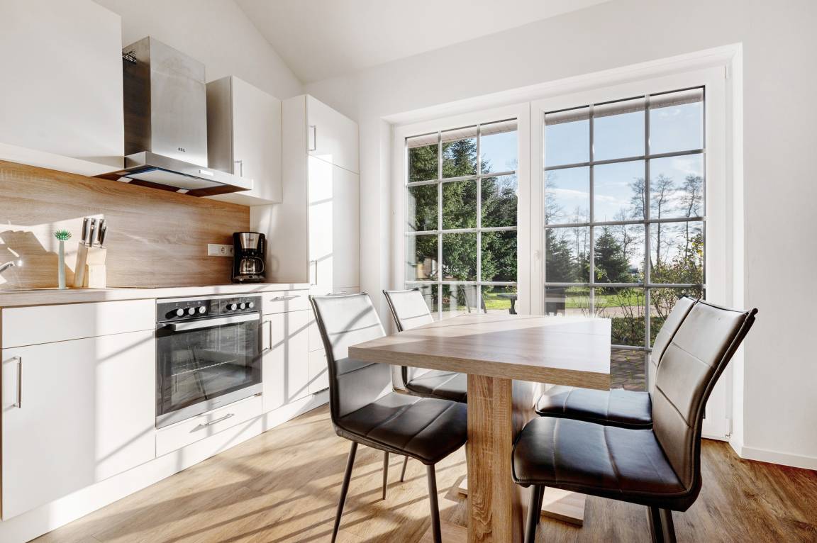 65 M² Ferienwohnung ∙ 1 Schlafzimmer ∙ 2 Gäste - Hude