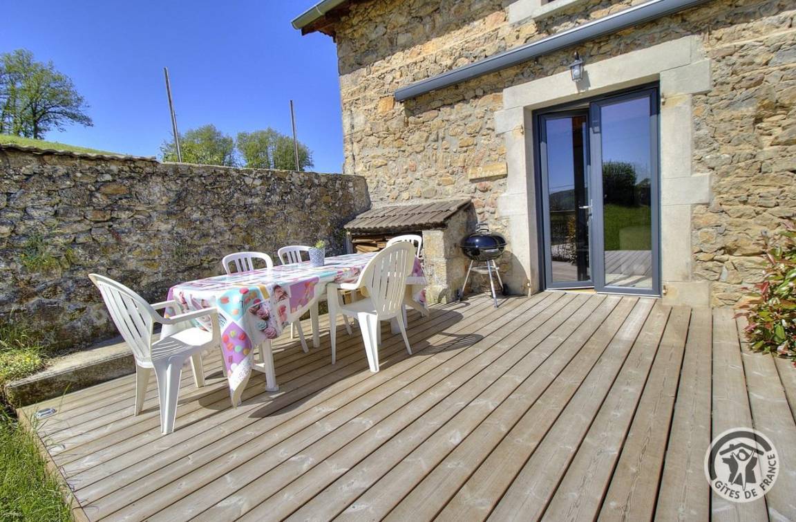 60 M² Gîte ∙ 2 Chambres ∙ 4 Personnes - Rhône-Alpes