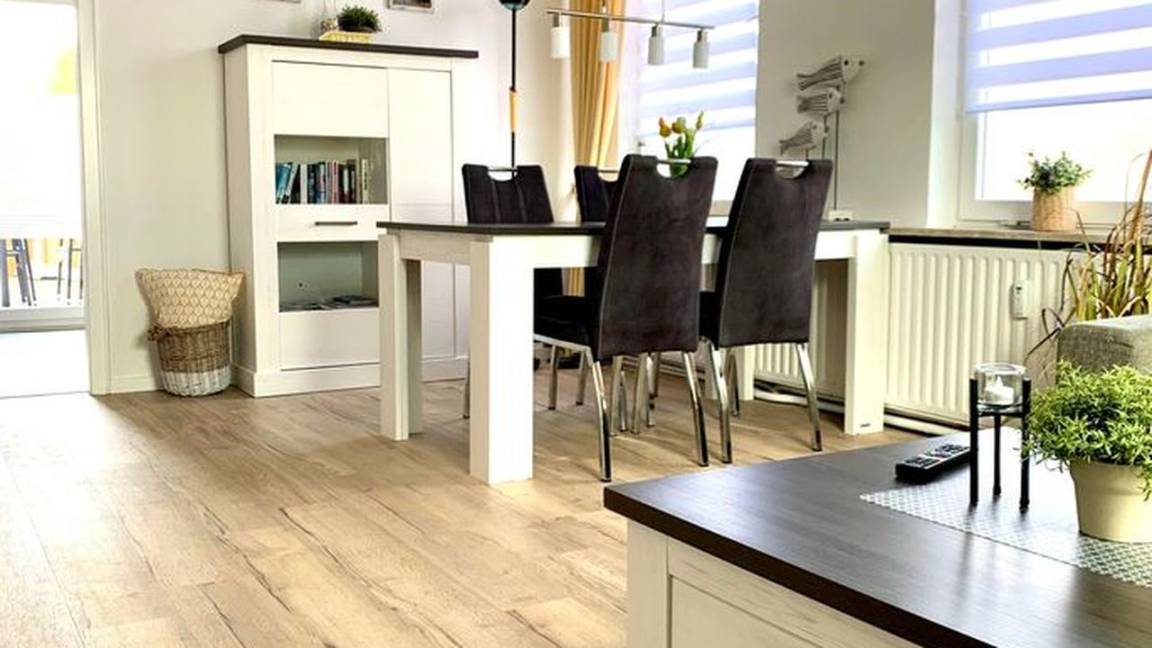 70 M² Ferienwohnung ∙ 2 Schlafzimmer ∙ 4 Gäste - Plön