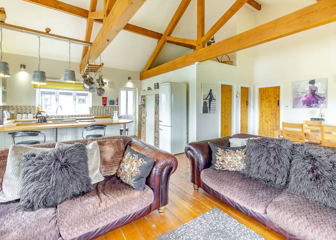 Chalet ∙ 2 Bedrooms ∙ 4 Guests - Lincoln