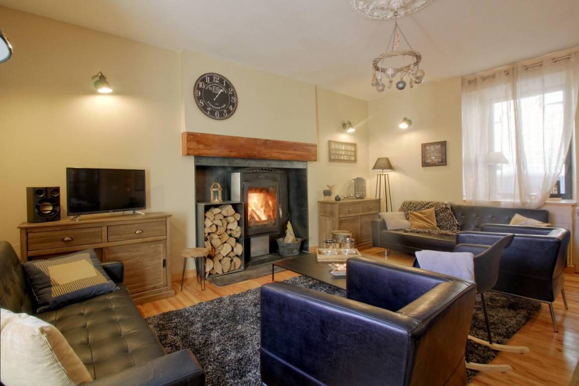 250 M² Gîte ∙ 6 Chambres ∙ 16 Personnes - Loudenvielle