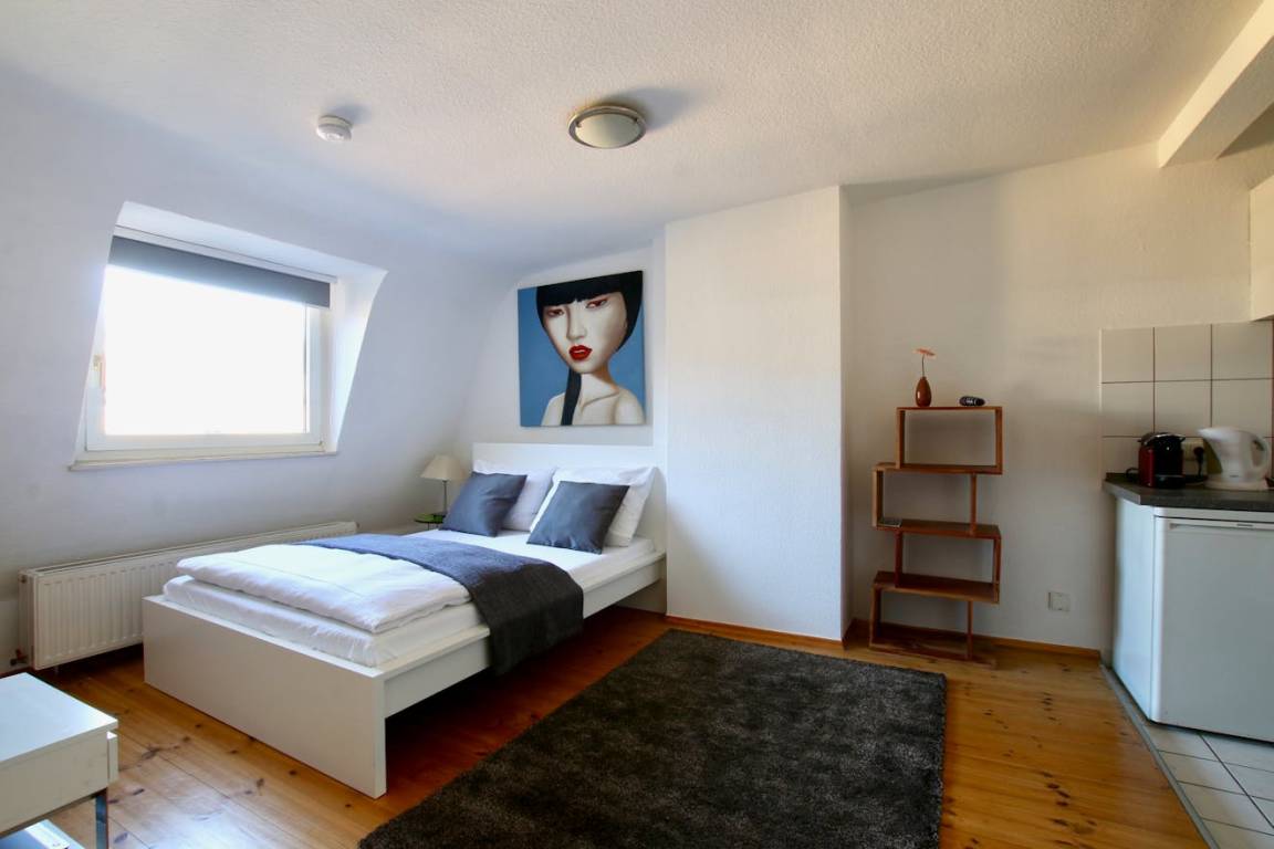 23 M² Apartment ∙ 2 Guests - Köln